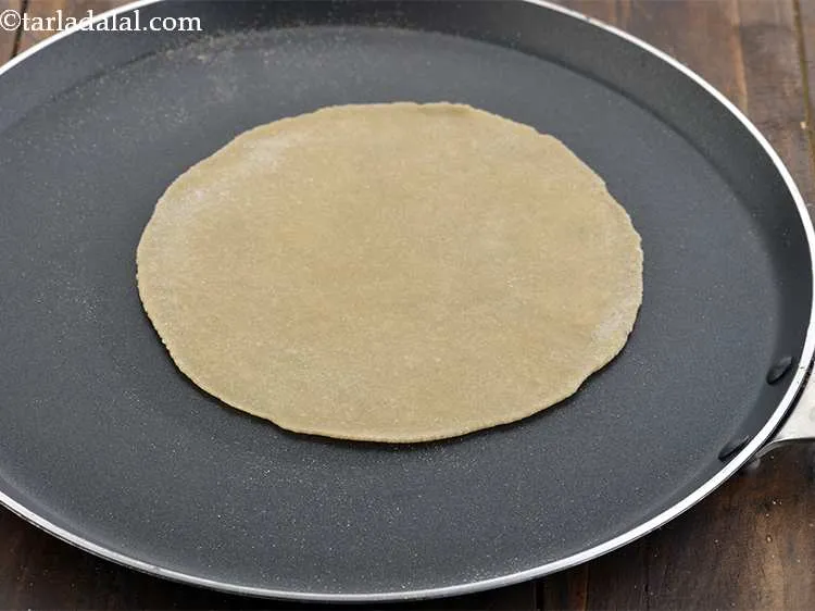 chapati recipe | authentic Indian chapati recipe | chapati for weight ...