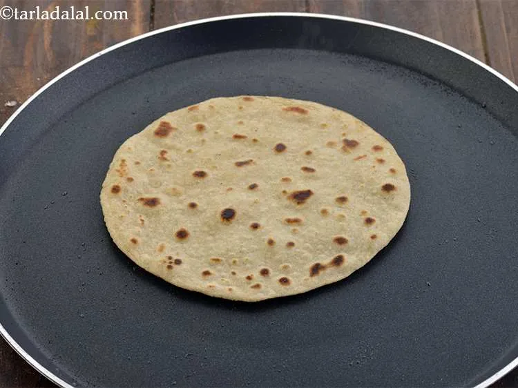 chapati recipe | authentic Indian chapati recipe | chapati for weight ...